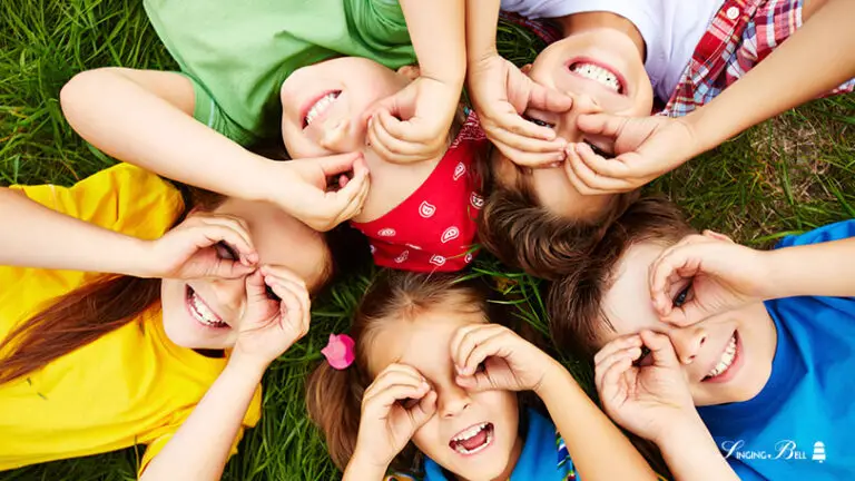 15 Traditional Children's Songs Used as Playground Chants